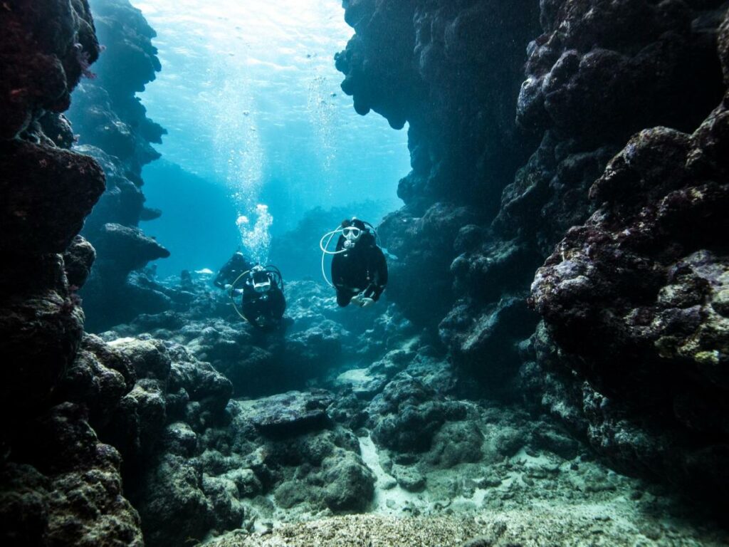 The 6 most beautiful underground natural pools | StayTick Blog